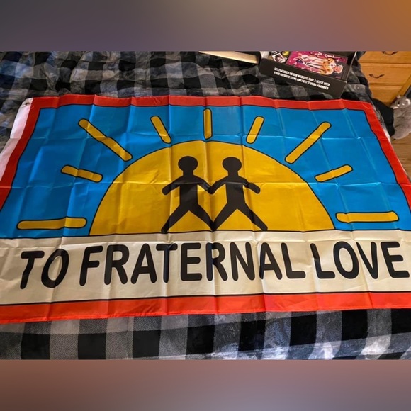 Simpsons | Other | The Simpsons Flag To Fraternal Love Prop From Bam ...